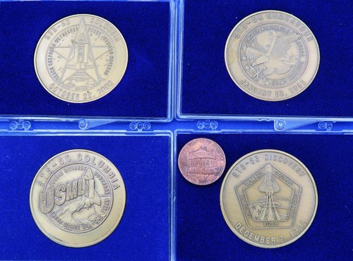 NASA COIN Lot of 4 vtg Space Shuttle ENDEAVOUR COLUMBIA USML STS-50 -52 ...