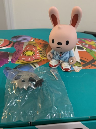 Superplastic 3" Vinyl Janky Series 2 Guggimon Silver Mask 1/96 Kidrobot ...