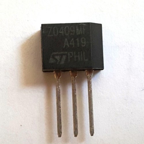 STMicroelectronics TRIAC Z0409MF Thyristor, im TO202 3-pin Gehäuse | eBay