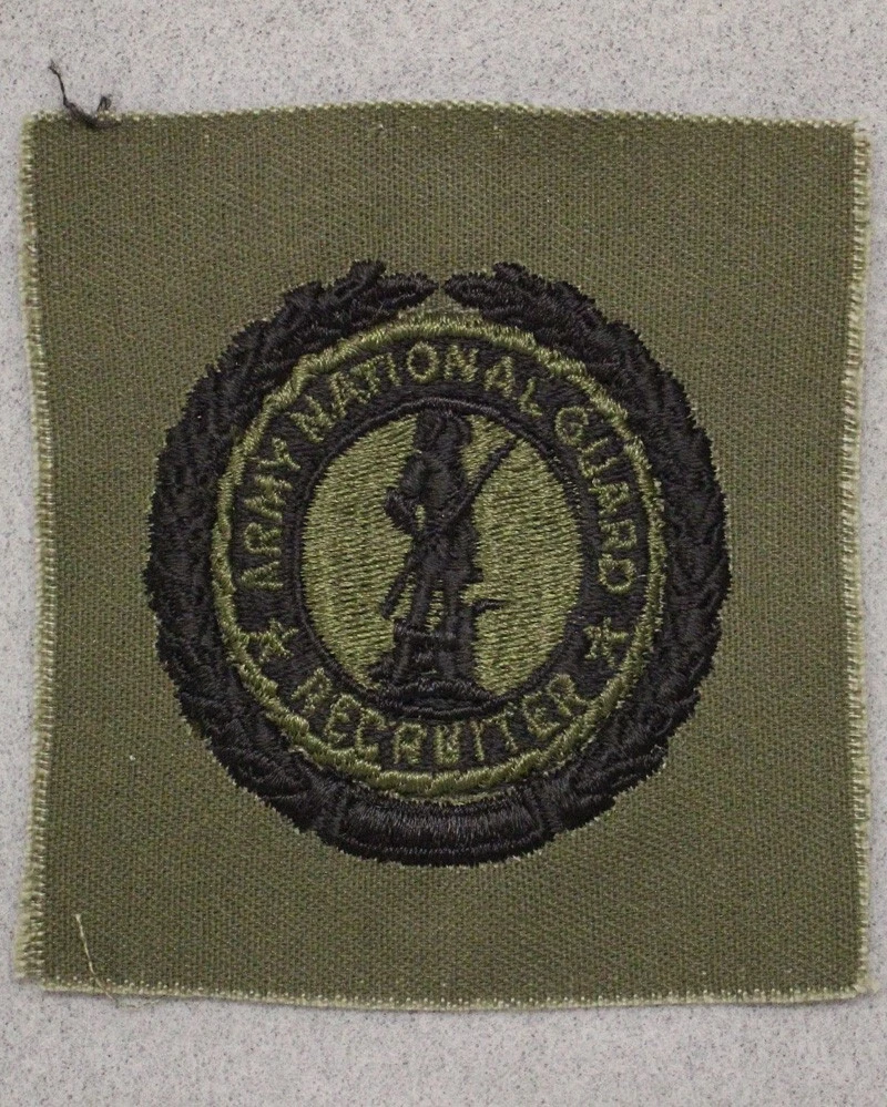 National Guard Recruiter Badge
