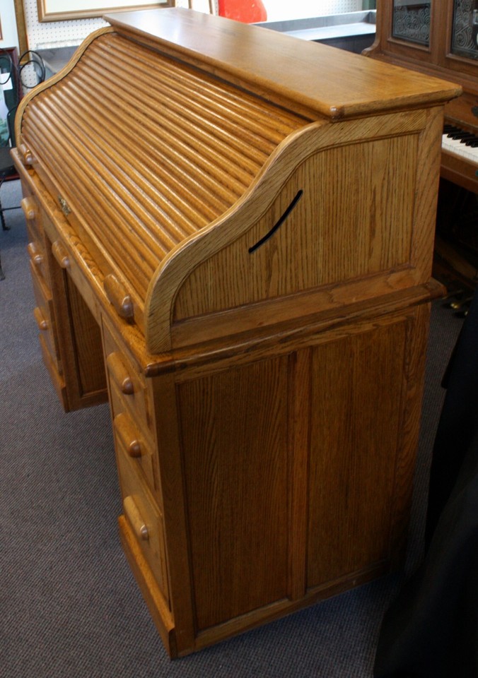 “S” Style Roll Top Desk Made in USA by Eagle Craft Furniture Co. 1990 ...