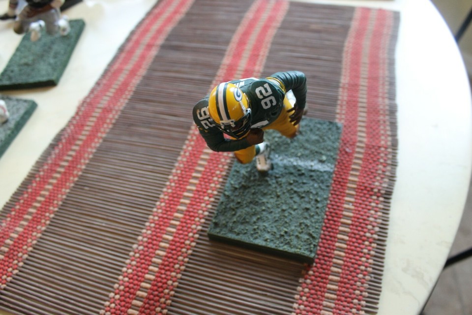 LOOSE NFL MCFARLANE: BUTKUS, BROWN, TAYLOR, LOTT, LAMBERT, GREENE ...