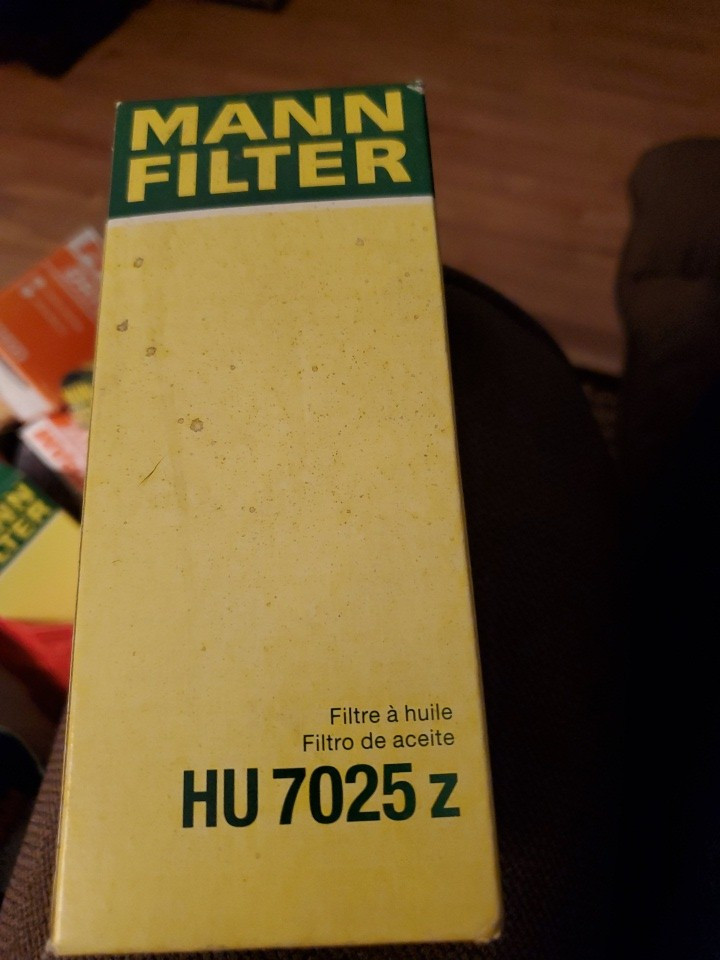 NEW MANN FILTER Mercedes Benz Oil Filter 2761800009 HU7025z | eBay