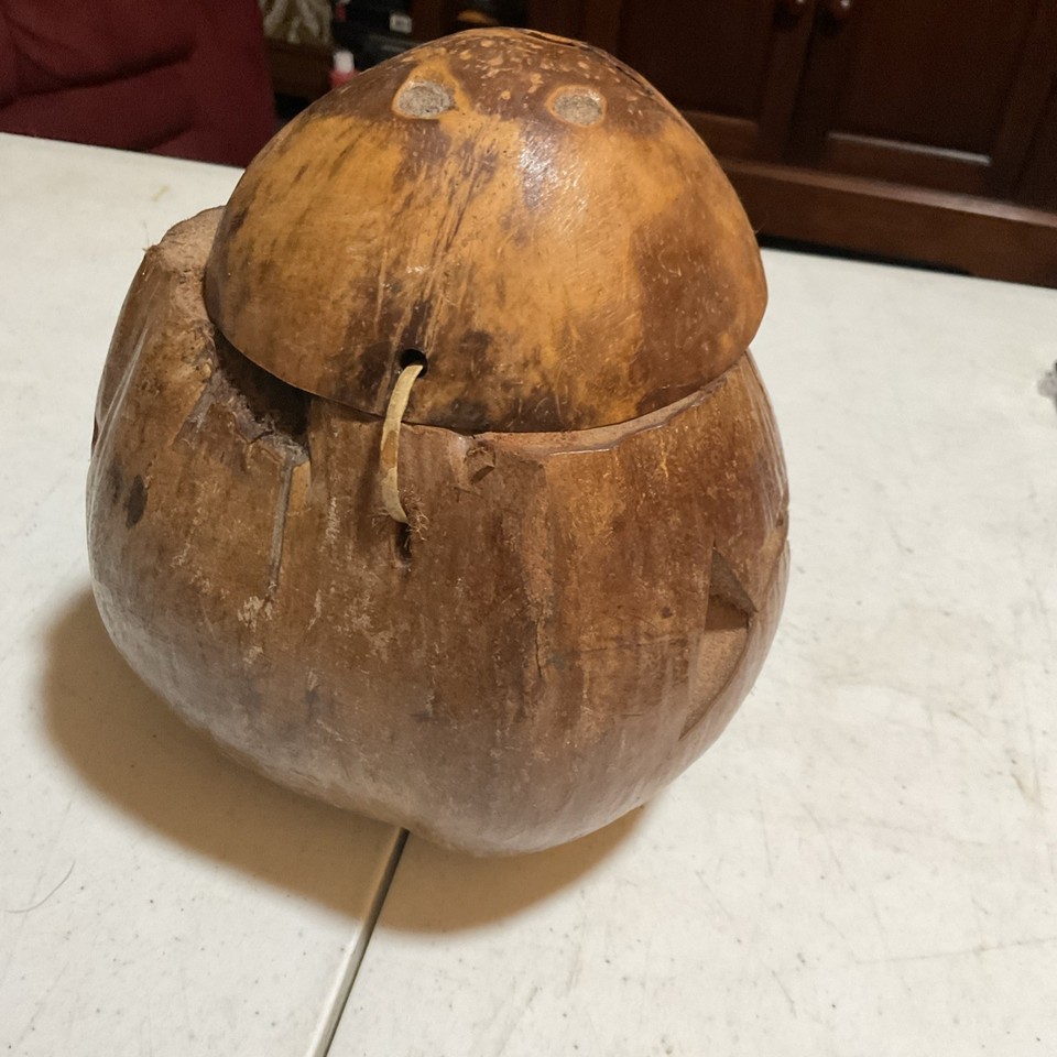 Vintage Carved Coconut Monkey - Tiki Decor Very Cool! Shelf Decoration ...