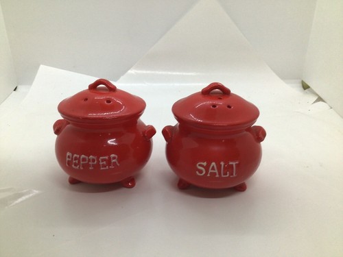 Vintage Red Bean Pots by LeGo - Salt and Pepper Shakers | eBay