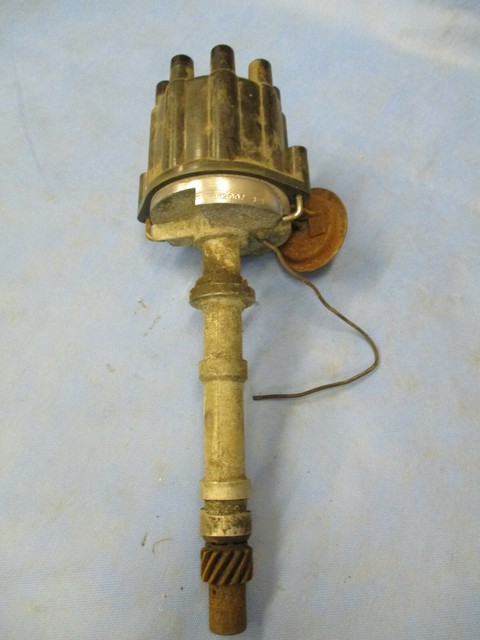 1973 Chevy Truck Distributor Points 350 Engine 1974 Pickup 1112097 GMC ...