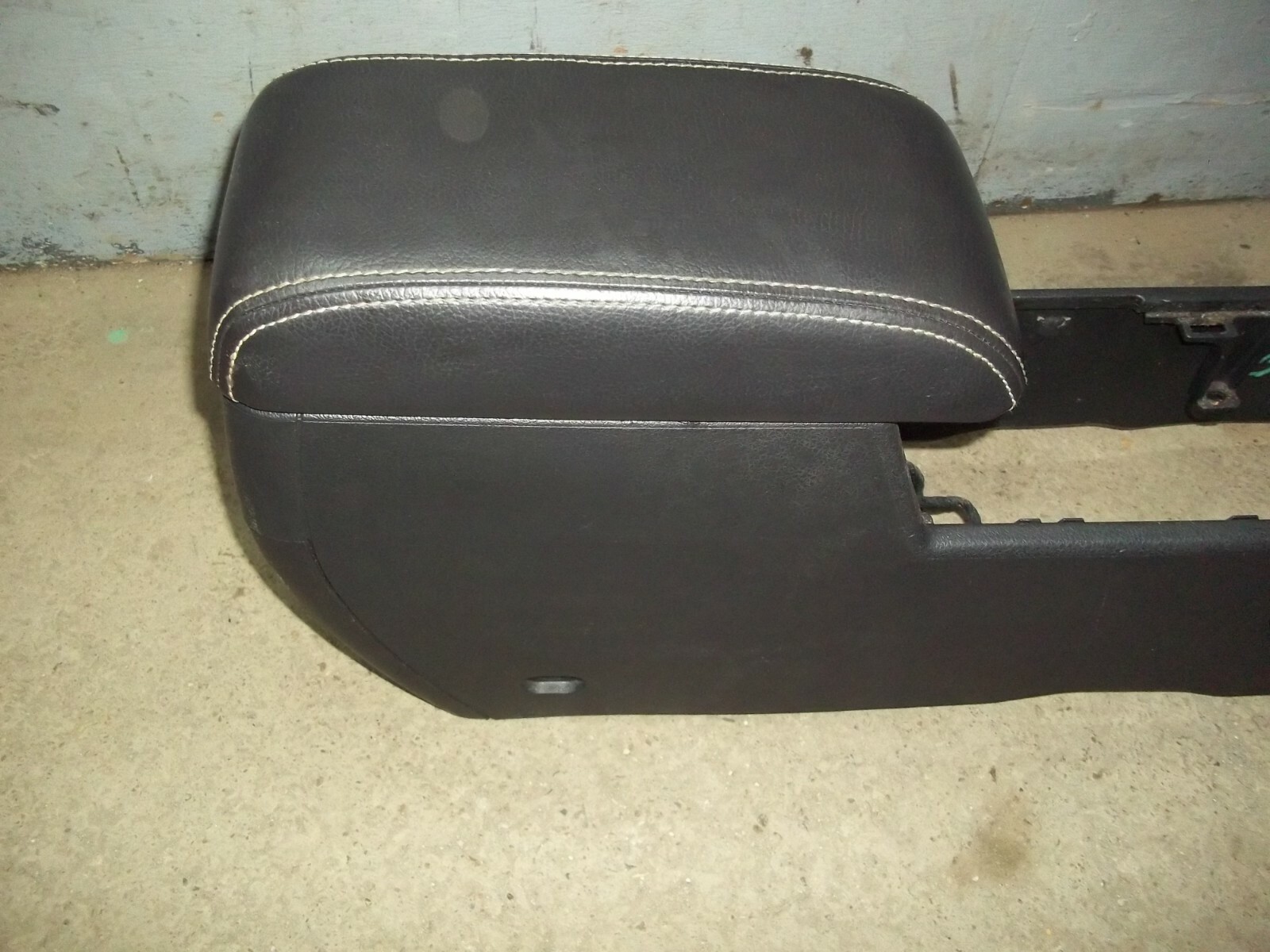 2006-2009 Ford Fusion Mercury Milan Center Console Armrest Lid Assembly ...