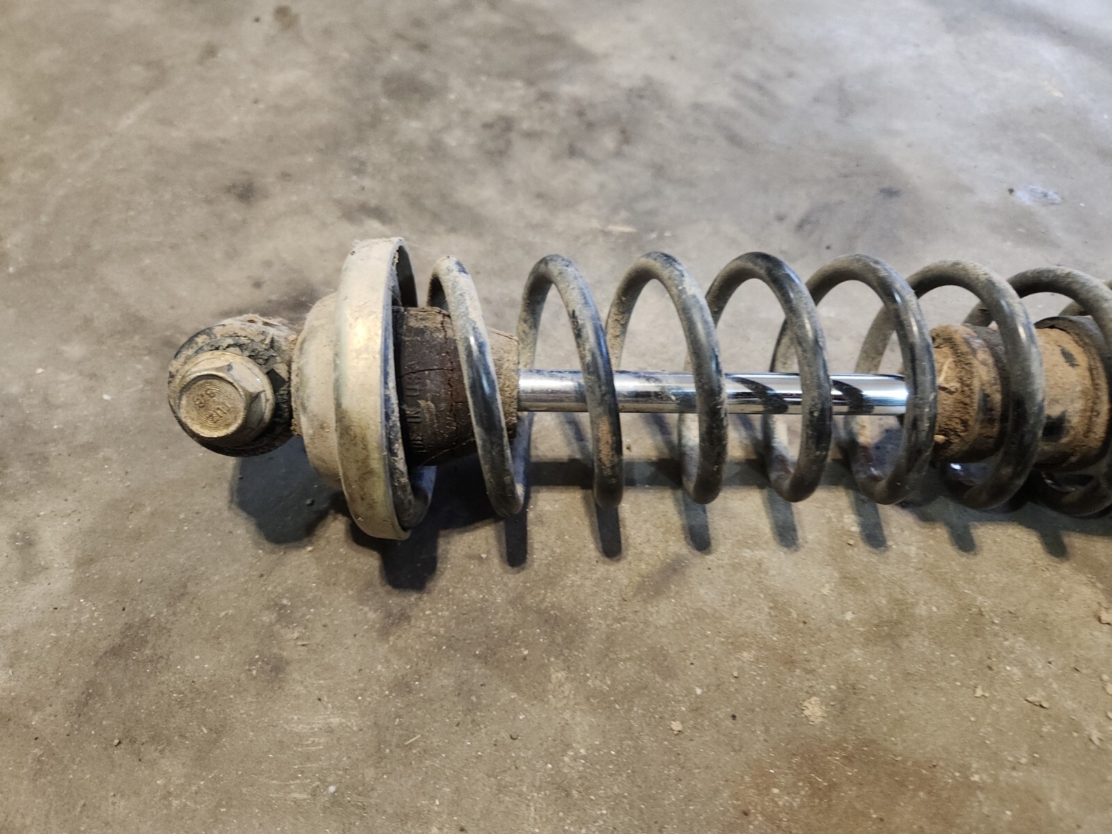 2005 JOHN DEERE Trail Buck 650 ATV Left & Right Rear Shocks Struts 18in ...