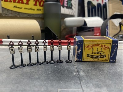 Matchbox Lesney Accessory Pack No. 4 (A-4) Road Signs Complete With ...