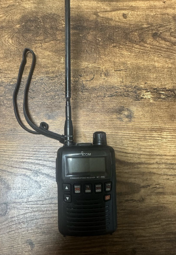ICOM IC-R6 Wide Band Handheld Receiver Good Condition Radio Scanner ...
