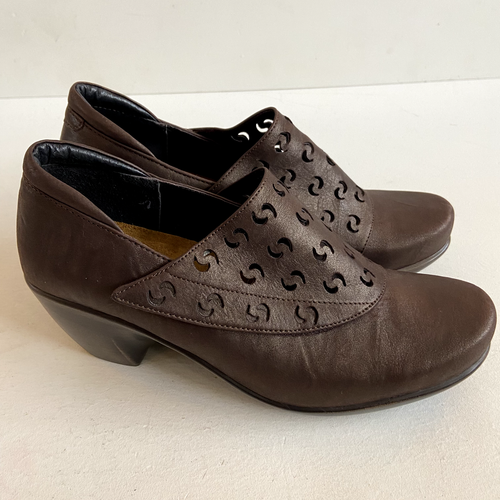 Naot Precious Heeled Clog Shoes Womens Size 39 Brown Leather Heels ...