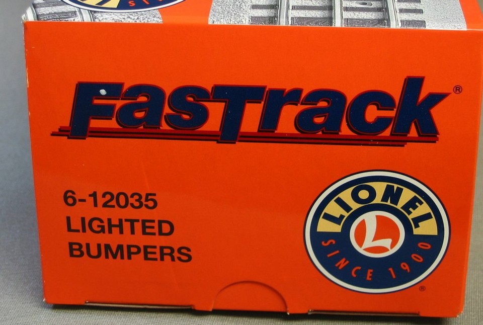 LIONEL O GAUGE FASTRACK LIGHTED TRACK PAIR 2 BUMPERS train fasttrack 6 ...