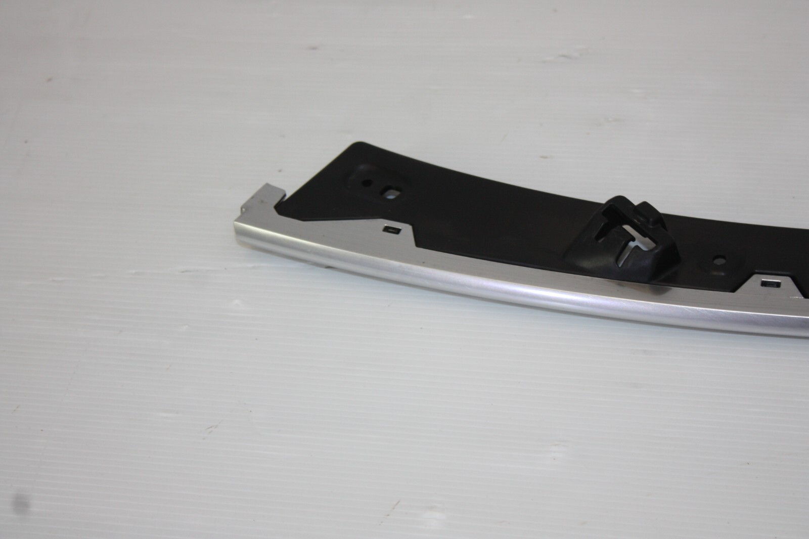 Kia Niro Left Side Headlight Support Bracket 2016 TO 2019 P2921-16050 ...