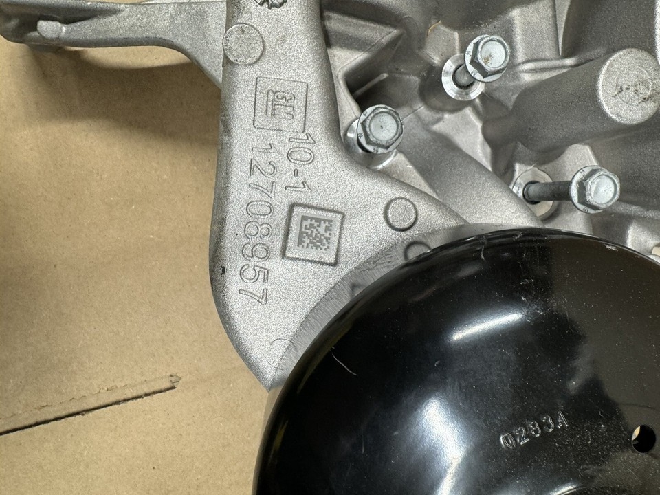 Genuine GM Water Pump Assembly 12708893 Engine Water Pump Assembly ...