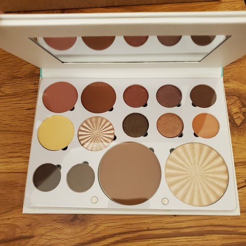 OFRA Cosmetic BOHO palette Face eyeshadow Rodeo Drive Highlighter ...