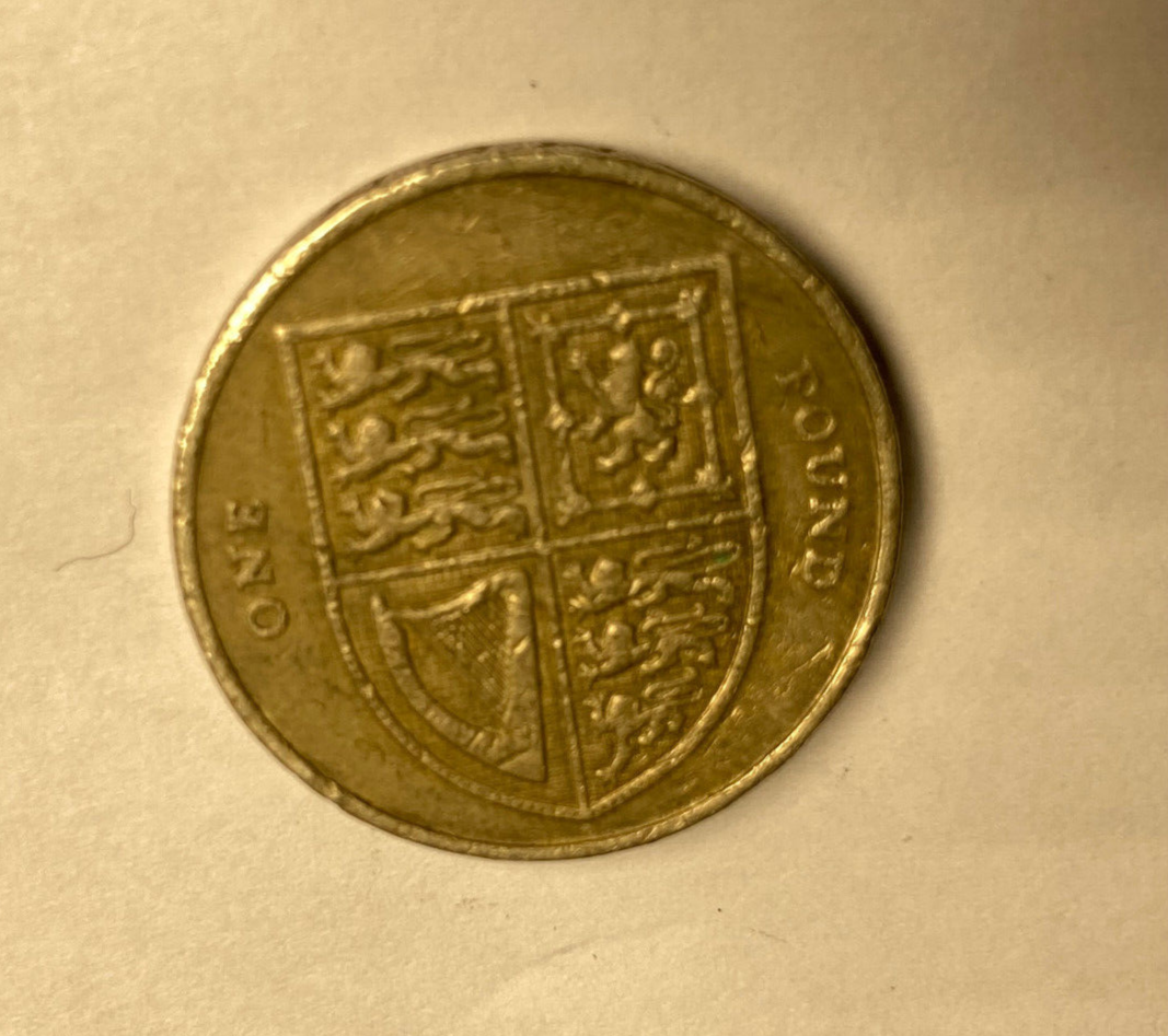 Queen Elizabeth - I I D-G-REG-F-D 2010 1 POUND COIN; 2010 ROUND POUND ...