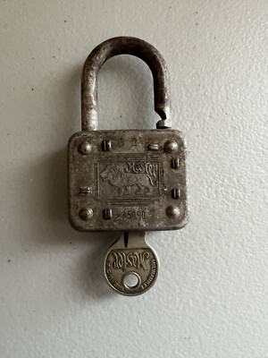 Locks & Keys - Vintage Master Lock