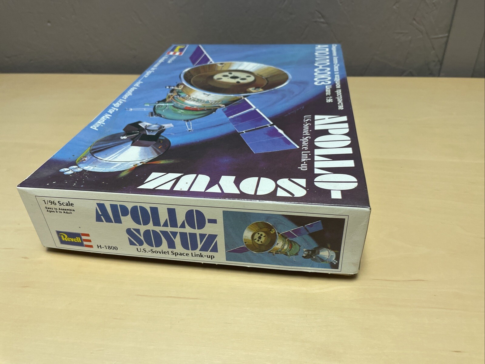 Vintage 1975 Revell H1800 1/96 Apollo-soyuz US Soviet Space Link-up ...