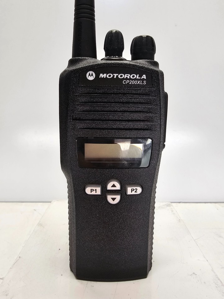 Motorola CP200 XLS CP200XLS VHF 146-174 MHz 128 Channel 4 Watt ...
