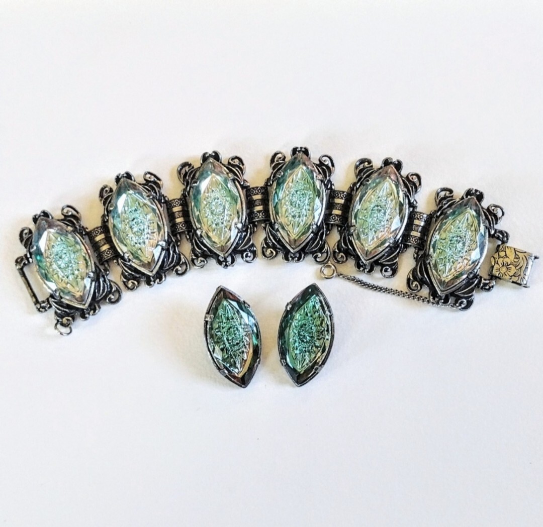 Vintage Rare Etched Green Art Glass Elizabeth Morrey … - Gem