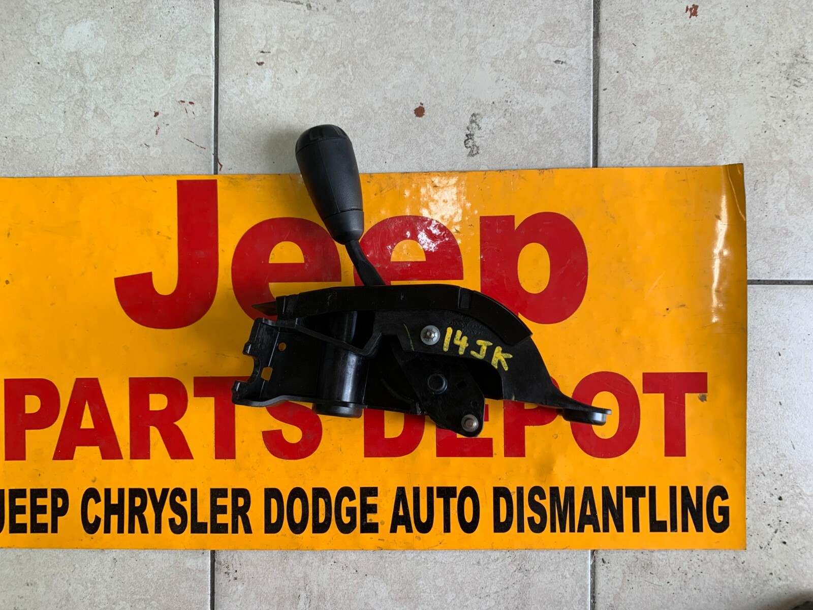 2014 JEEP WRANGLER JK FLOOR SHIFTER GEAR SELECTOR 4X4 OEM 52060062AG | eBay