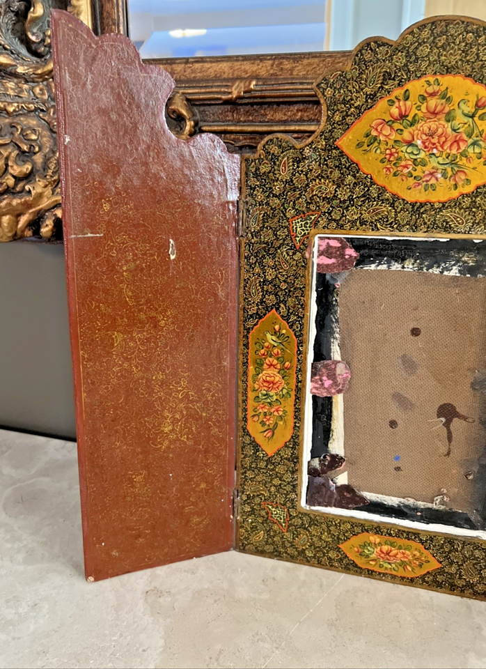 ATQ. 2OTH CENTURY PERSIAN MIDDLE EASTERN LACQUERED TWO DOORED MIRROR ...