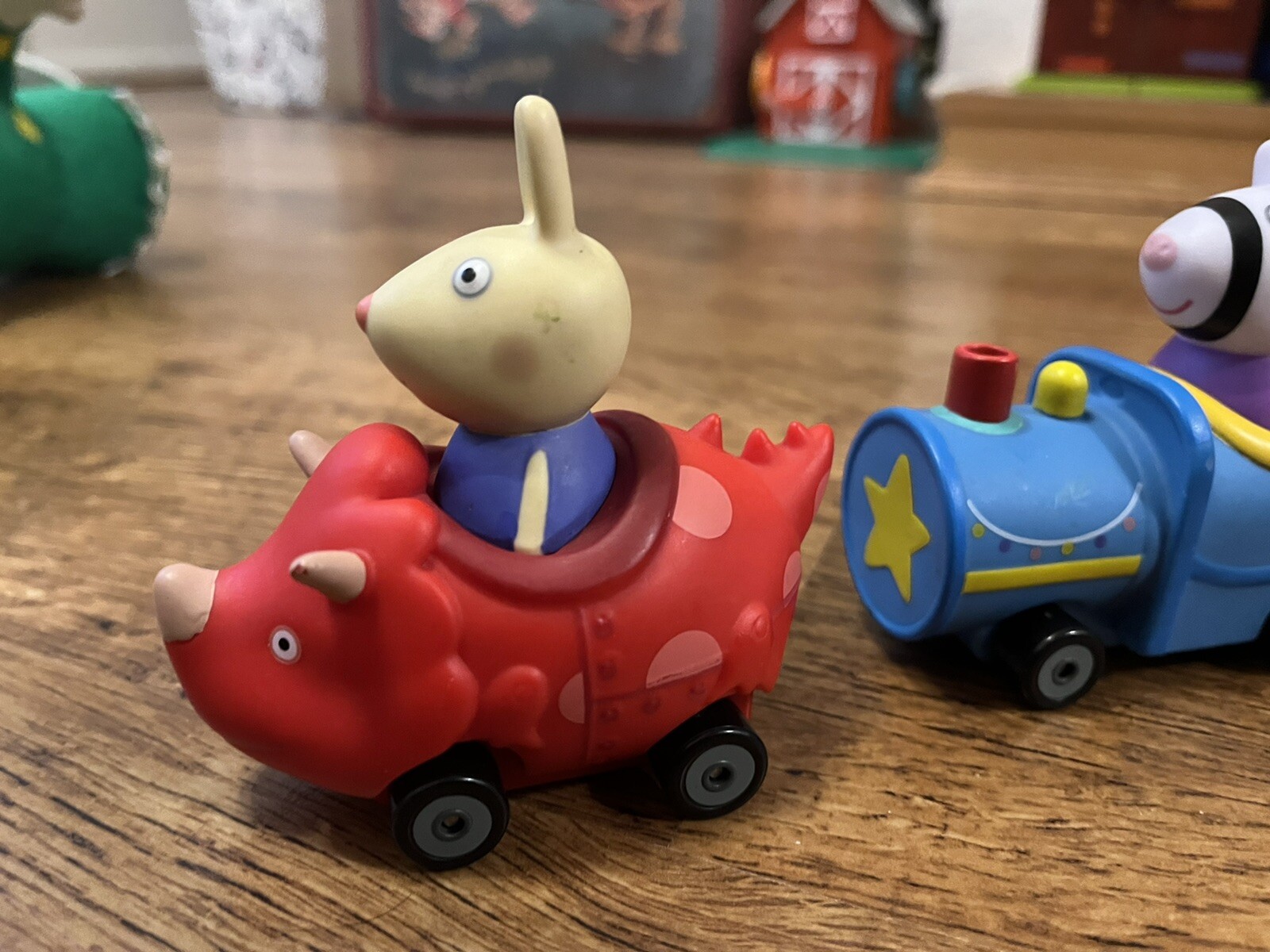 Peppa Pig Mini Buggies Car Figure Toy Playset Cbeebies