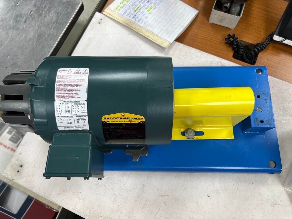 👀NEW BALDOR VS1ST AC MICRODRIVE VS1ST10P5-0 W/ BALDOR .33 HP MOTOR ...