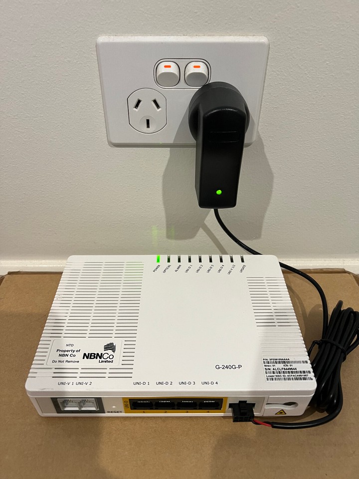 Replacement NBN FTTP NTD G-240G-P Power Adapter Molex 8 Pin 12V 1A ...