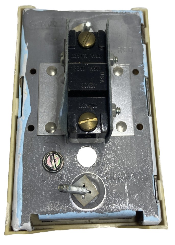 Used 54151 Square D Line Voltage Electric Heat Thermostat Single Line ...