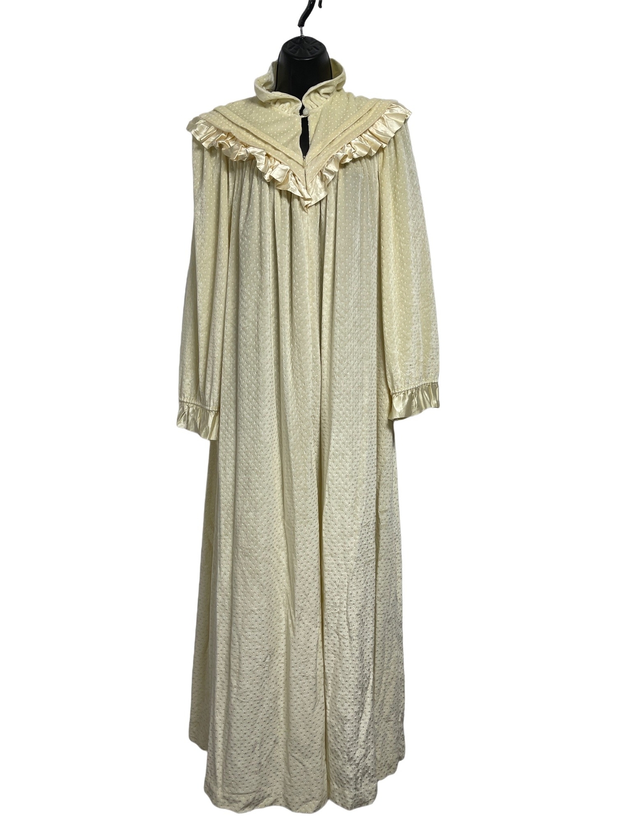 Vintage R. Michael Alan Satin Trim Nightgown Robe US… - Gem