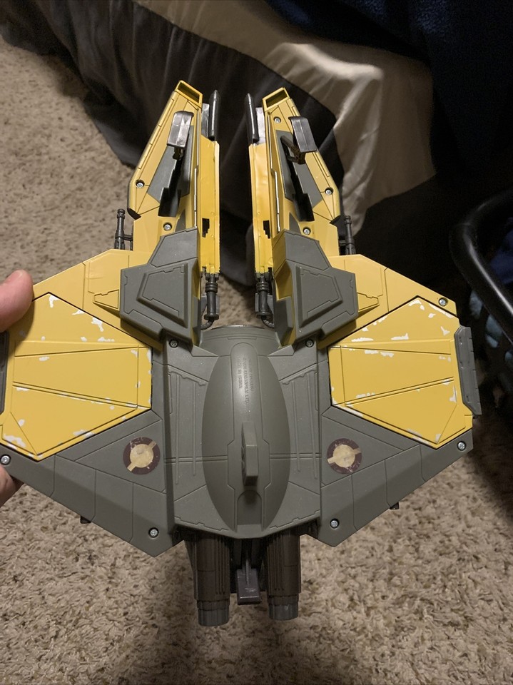 Hasbro - Lucasfilm Ltd. 2004 : Star Wars - Anakin Jedi Interceptor R2 ...