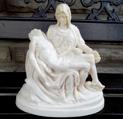 Statues & Figures - Pieta Statue