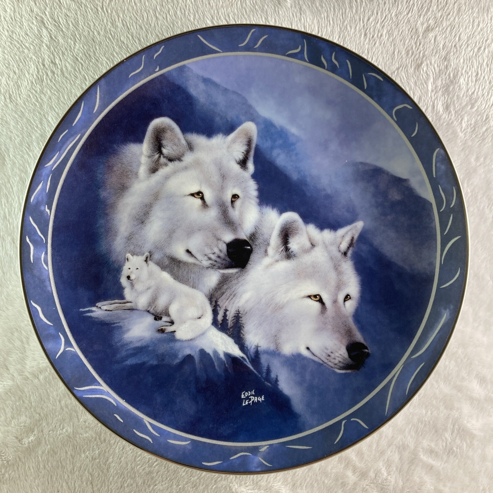 WHITE MAJESTY Plate Spirit of the Wilderness #6 Wolf Wolves Bradford ...