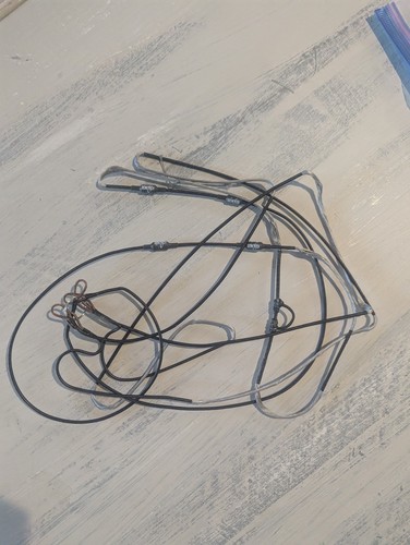 2025 Bowtech Archery Virtue RH 70lb 25-30” Black Compound Bow | eBay