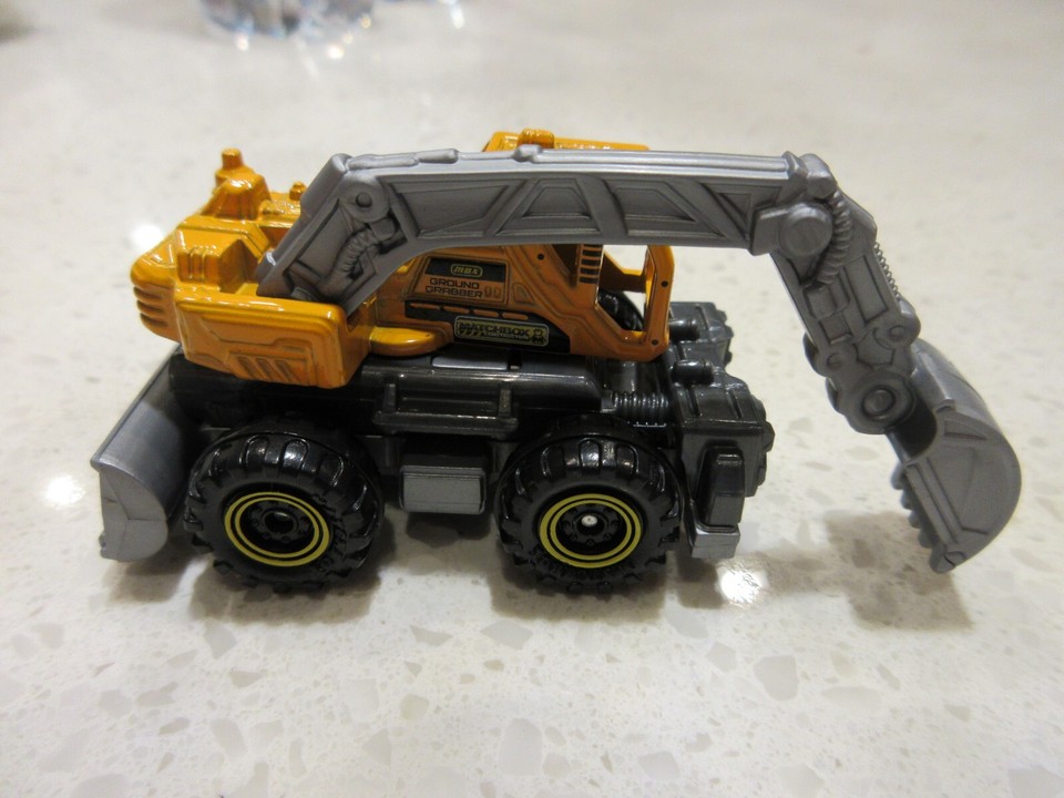 2013 Matchbox Ground Grabber Construction Vehicle Yellow MBX 1:64 ...