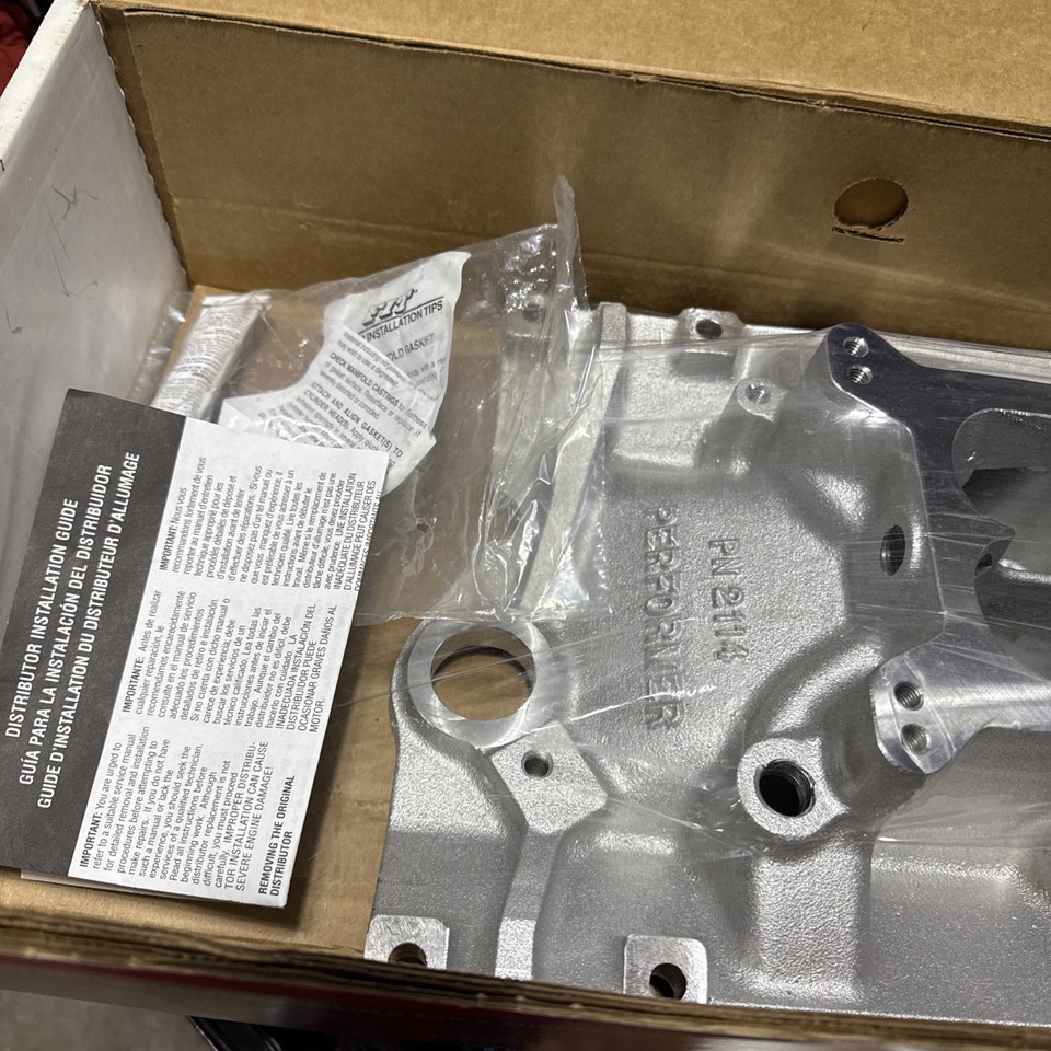 Edelbrock Vortec Intake Manifold for GM V6 90 Deg 3.8L / 4.3L Non-EGR ...