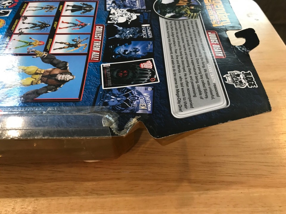 Judge Death Figure, LEGENDARY COMIC BOOK HEROES, BAF Monkey Man, Dredd ...