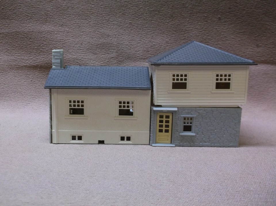 PLASTICVILLE BACHMAN #2552 HO SCALE MODEL TRAIN RAILROAD GREY SPLIT ...