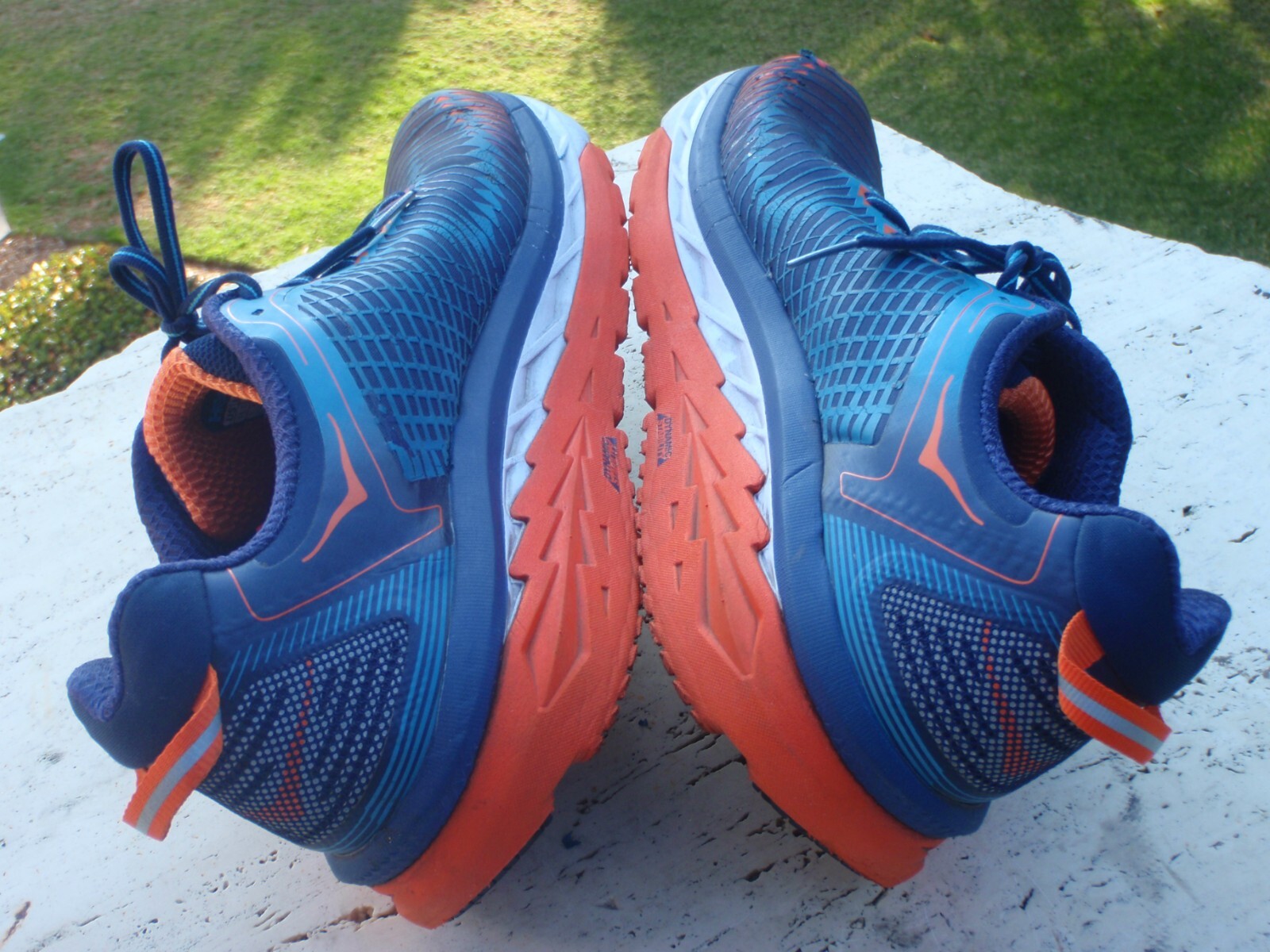 HOKA ONE ONE ARAHI BLUE ORANGE WHITE MEN 11.5 EU 46 COPPER FIT BALANCE ...