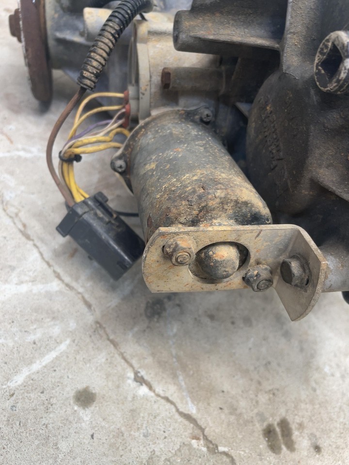 04 05 FORD EXPLORER Transfer Case Exc. Sport Trac; Part-time Id 4l24 ...
