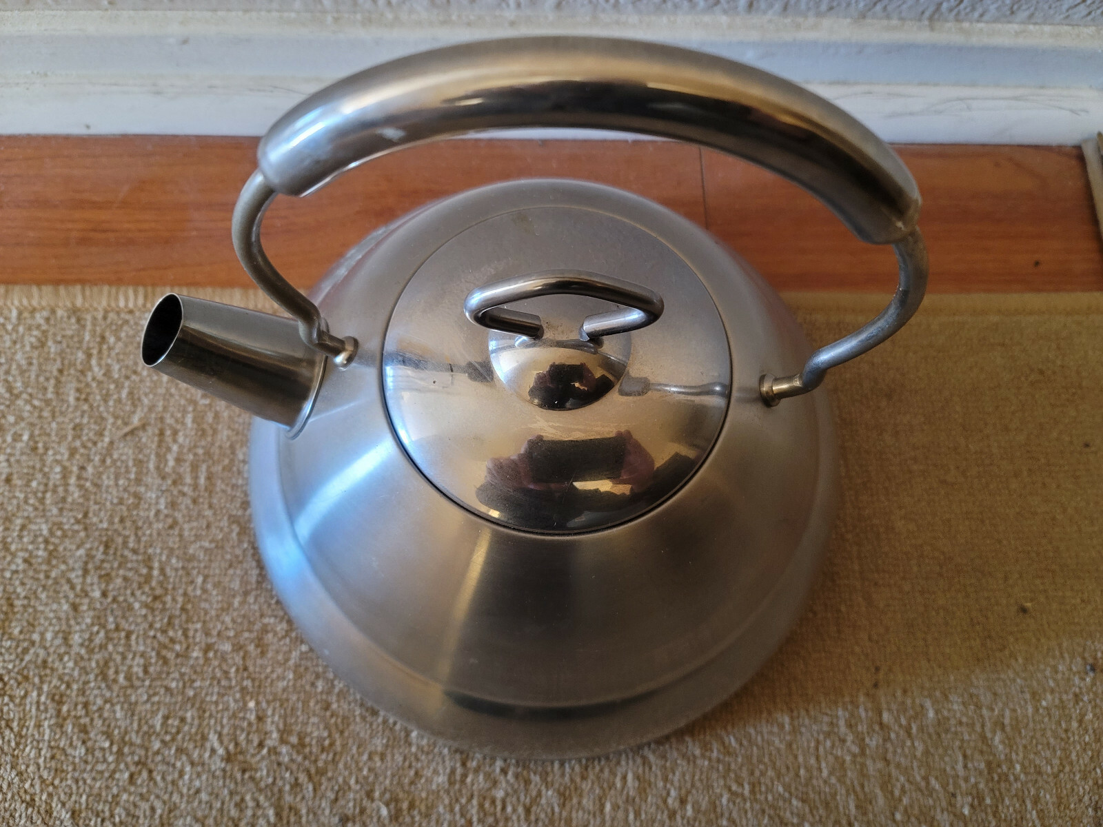 Culinary Essentials Professional Quality 2.8-Qt. Vintage Design Teapot ...