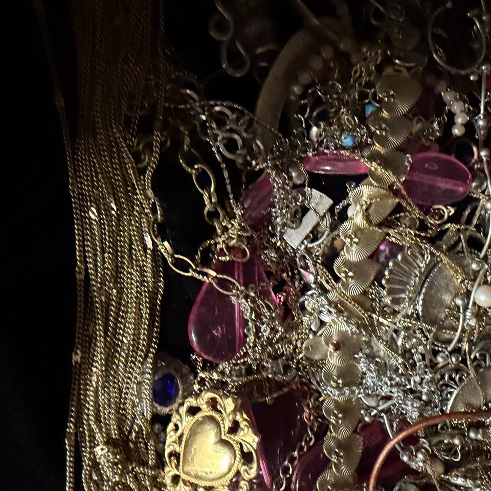 Huge Vintage All Broken Silver Tone Gold Tone Jewelry Parts And Chains ...