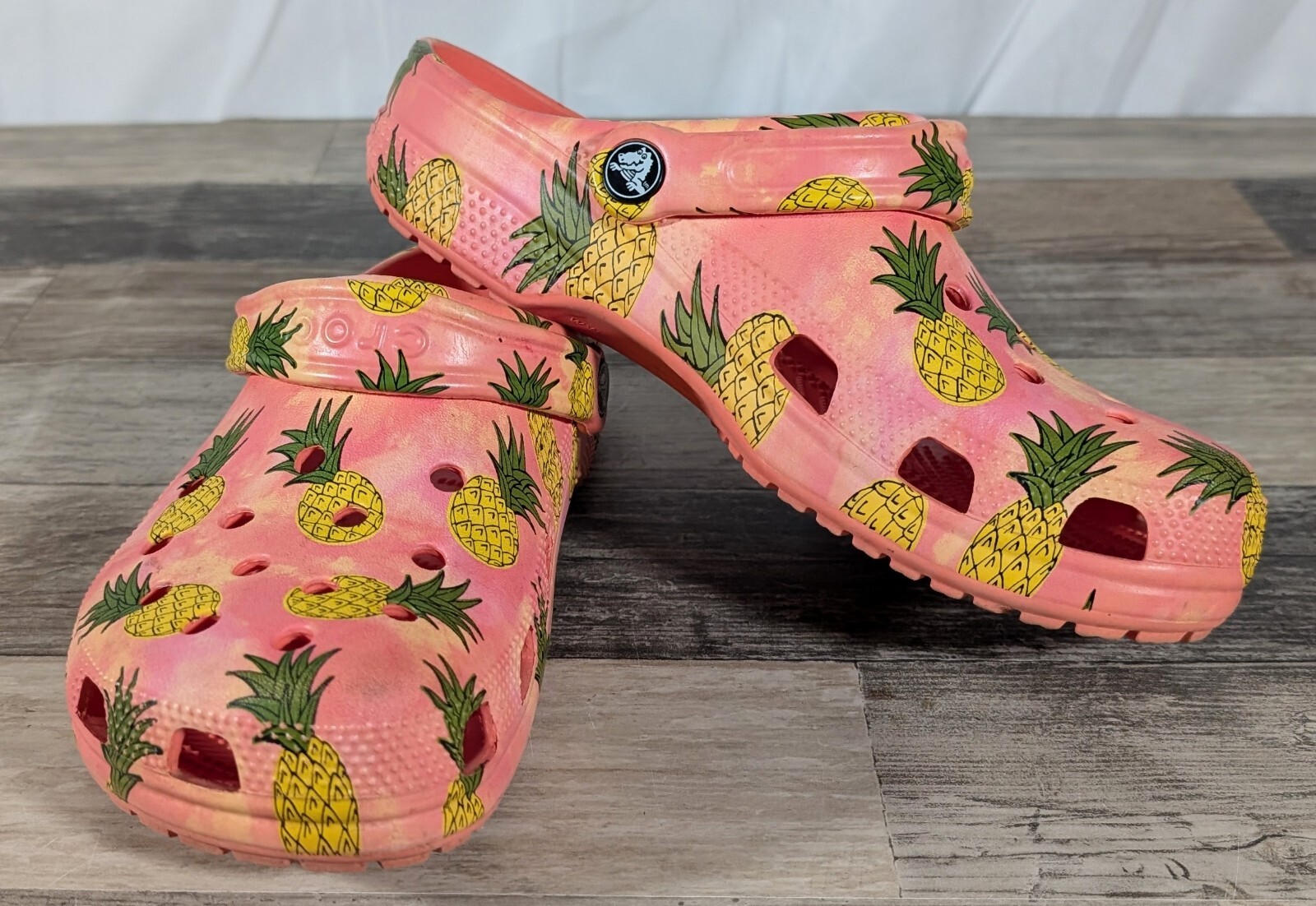 Crocs Classic Retro Resort Clog - Pineapple Print - W… - Gem