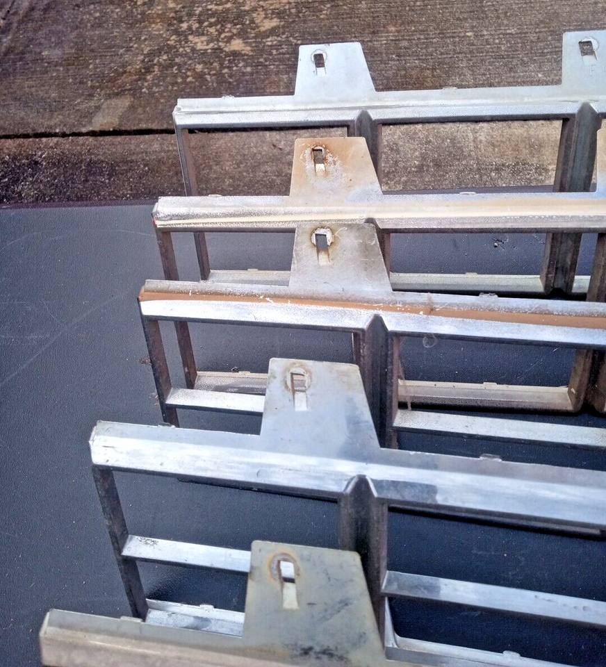 (1)1979-80 Chevrolet Chevy Monte Carlo Tail Light Bezel OEM RH Core LOC ...