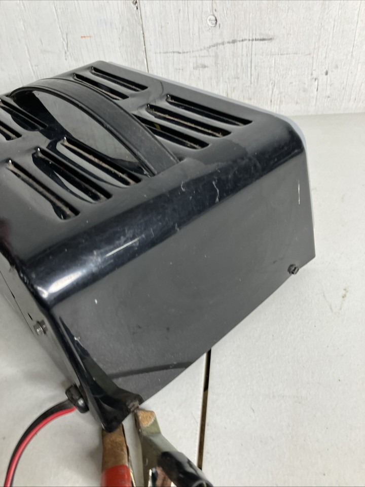 Schumacher SE-5212A Automatic Battery CHARGER 12V 2/ 10/ 50 Amp Engine ...