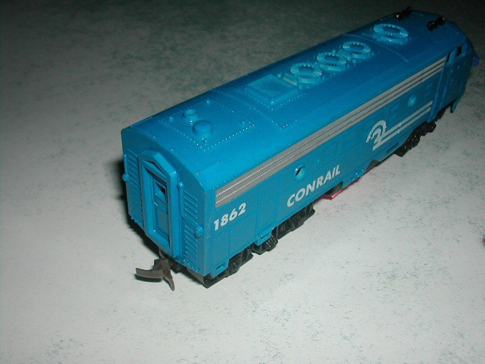 Play Art HO Scale Conrail Diesel | eBay
