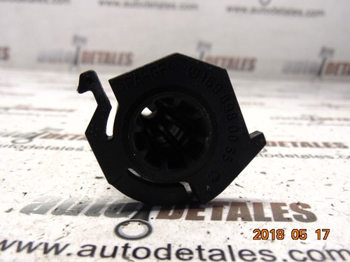 Mercedes A-class W169 spare wheel bolt screw pin A1698980065 used 2007 ...