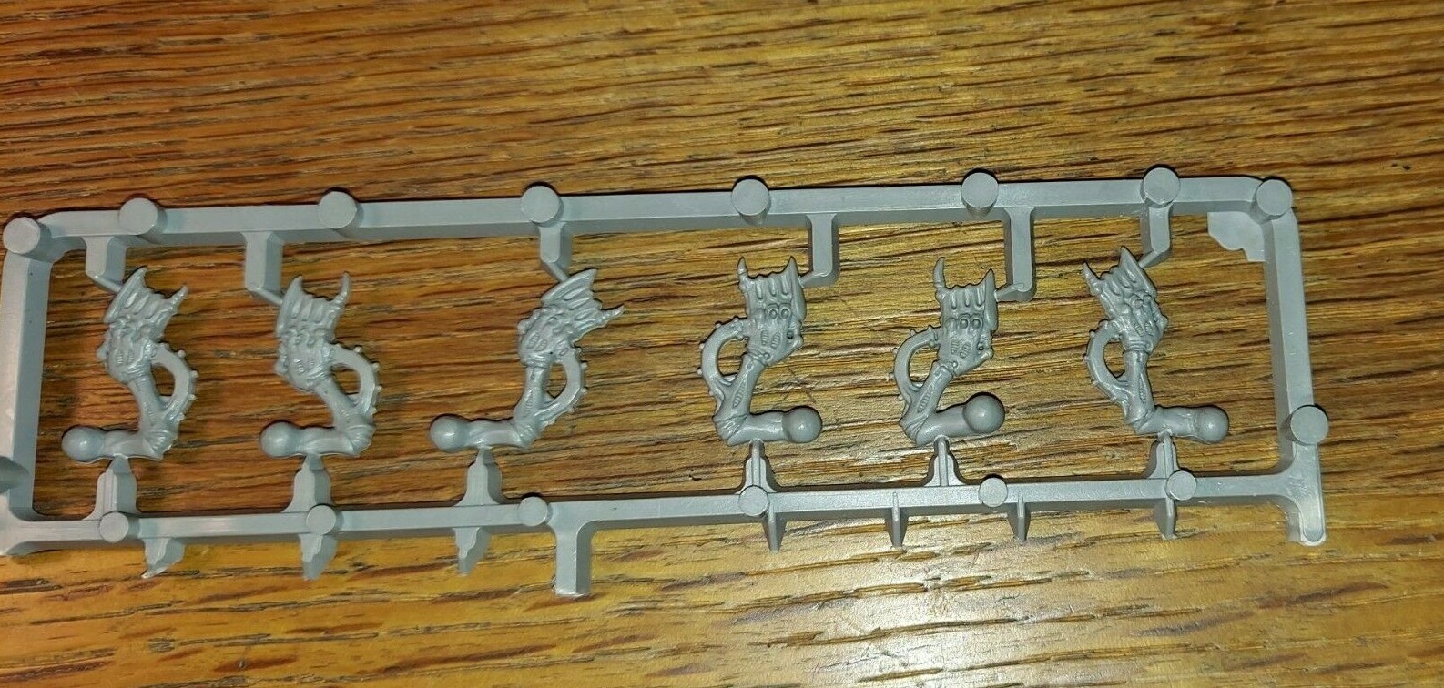 Tyranids Tyranid Termagant Spinefist Arms Bits on Sprue 3 pair ...