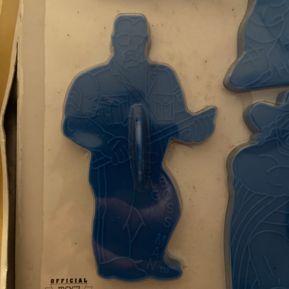 2 NOS Vintage WWF Wilton Cookie Cutters WWF Hulk Hogan Macho Man Boss ...